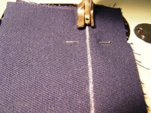 How-to Insert a Zipper - Curbly