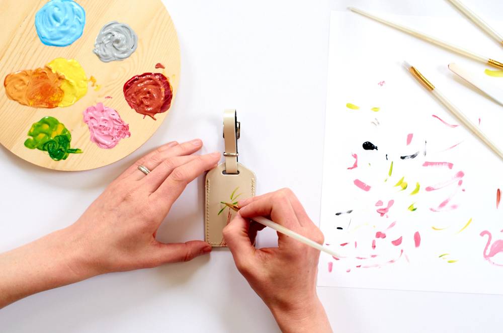 how to draw paint leather