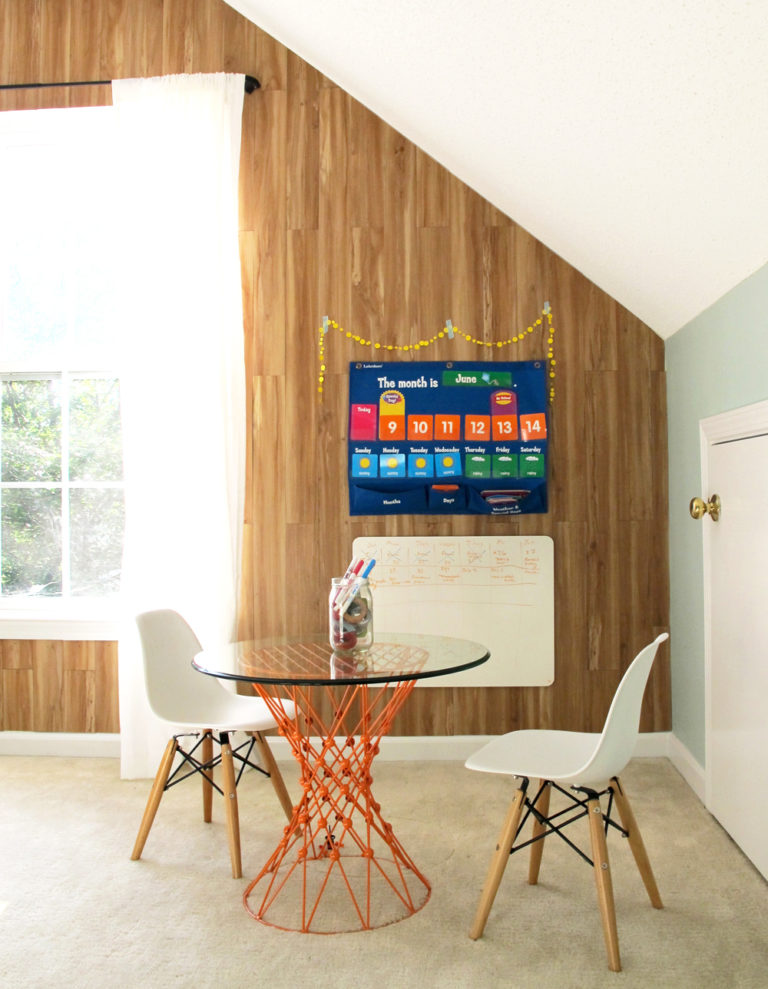 Roundup: 12 Clever and Creative Ideas For Removable Wall Decals - Curbly