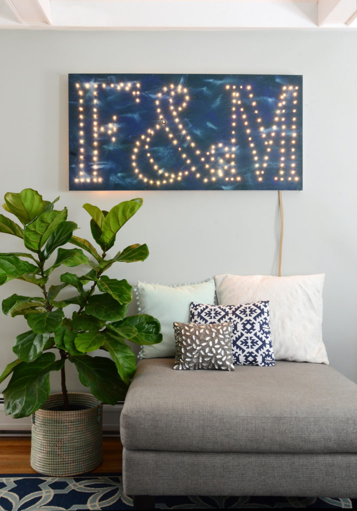 How-To: Funky DIY Monogram Marquee Sign - Curbly