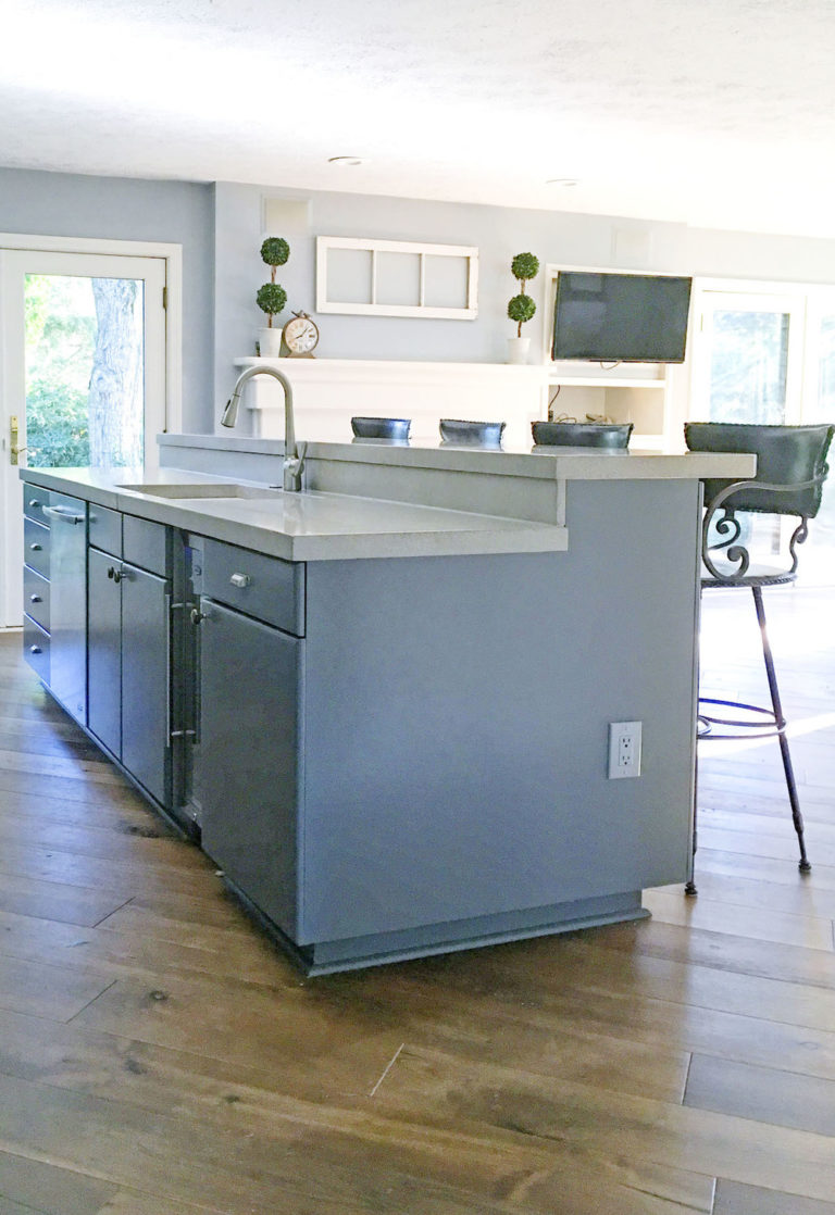 Before and After: A Dated Kitchen Gets A Makeover - Curbly