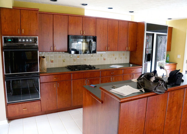 Before and After: A Dated Kitchen Gets A Makeover - Curbly