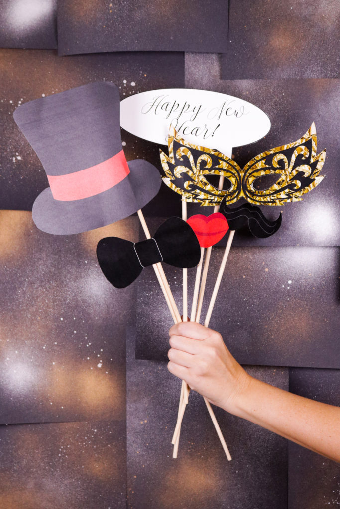 Make It: Print your Own New Year's Photo Props - Curbly