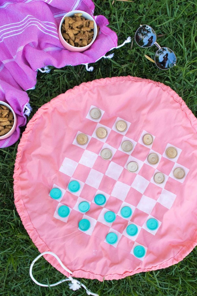 Sew It! DIY Travel Checkers in a Bag - Curbly