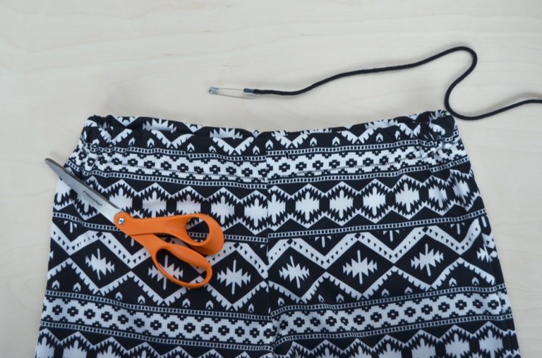 Sew Shorts Yourself Without a Pattern, and in Under an Hour!