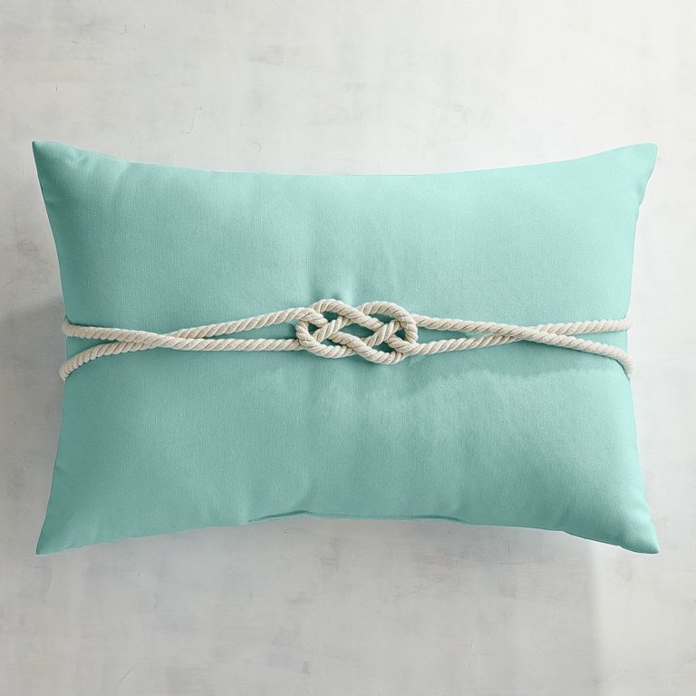 30 Under $30: An Outdoor Pillow Shopping Guide - Curbly