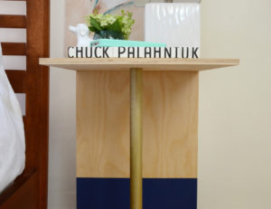 C Table DIY - Incredibly Easy Wooden C-Shaped Side Table