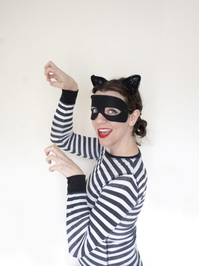Last Minute Costumes for Cat Lovers | 5 Ideas Made from Cat Ears