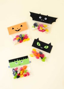 Make These! Printable Treat Bag Toppers for Your Halloween Candy - Curbly