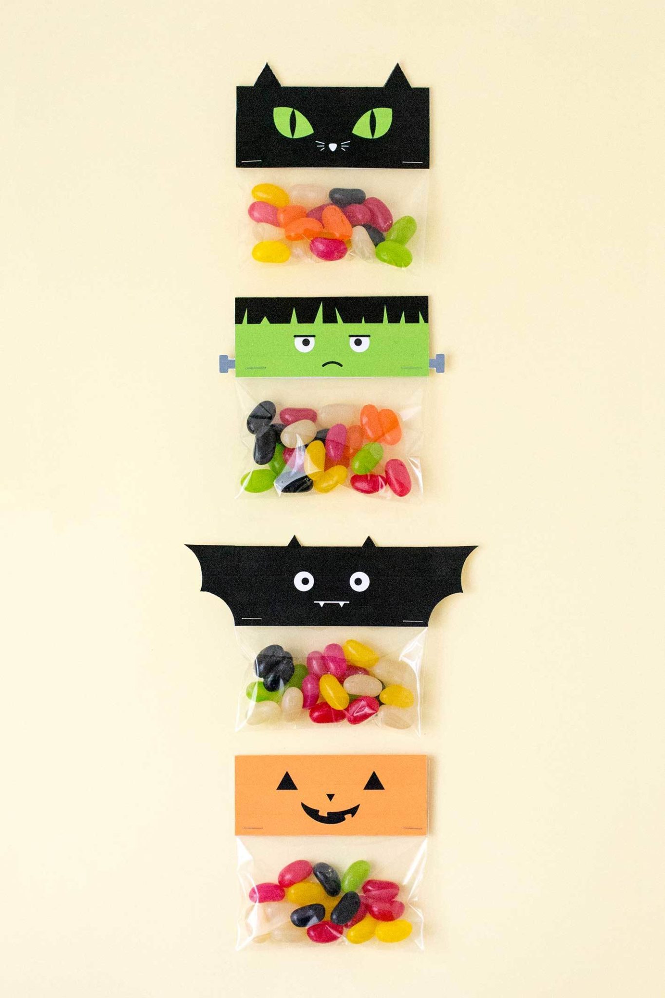 Make These! Printable Treat Bag Toppers for Your Halloween Candy - Curbly