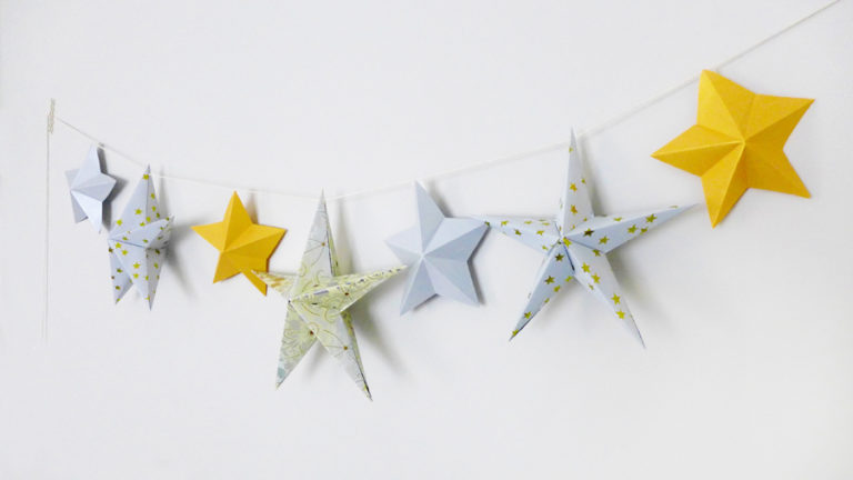 Origami Star Paper Garland Tutorial | Simple Holiday Wall Decoration