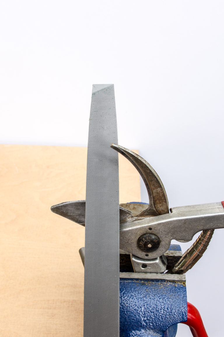 How to Clean and Sharpen Garden Tools | Restore Your Tools