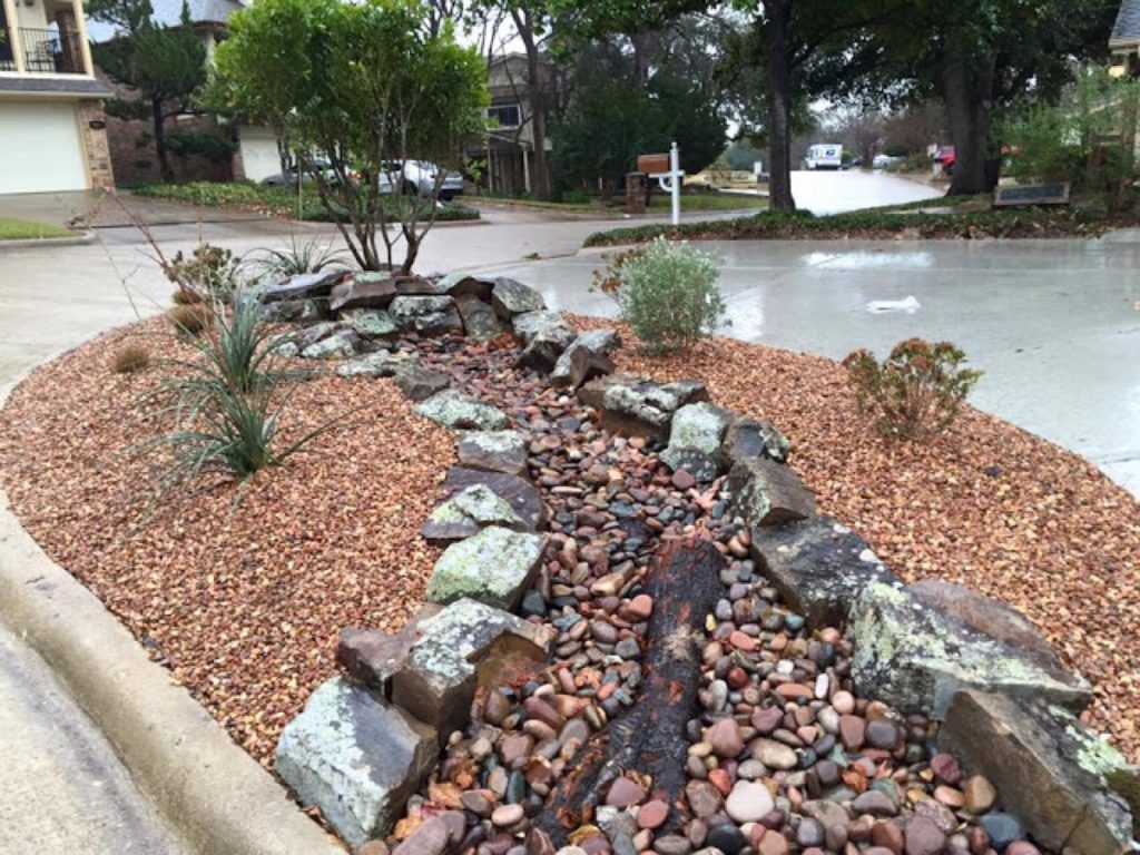 59 DIY Landscaping Ideas to Improve Your Outdoor Space