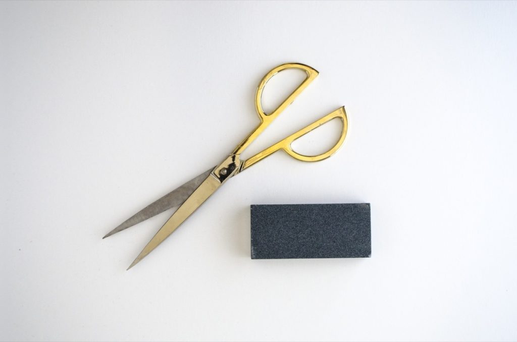 How To Sharpen Scissors