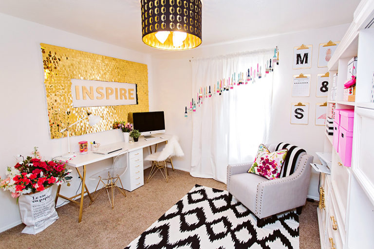 30 Incredibly Organized Creative Workspaces - Curbly