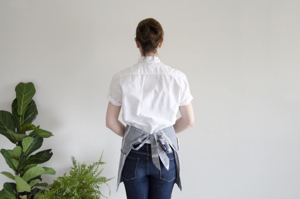 How to Make a Half Apron in Half an Hour