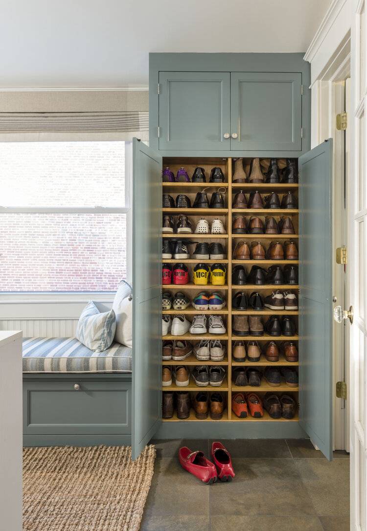 Mudroom Shoe Storage Solutions for a Tidy Home [2024]