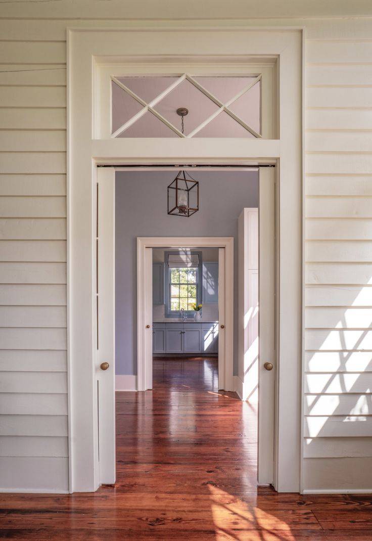 Window Wonders: All You Need To Know About Transom Windows - Curbly