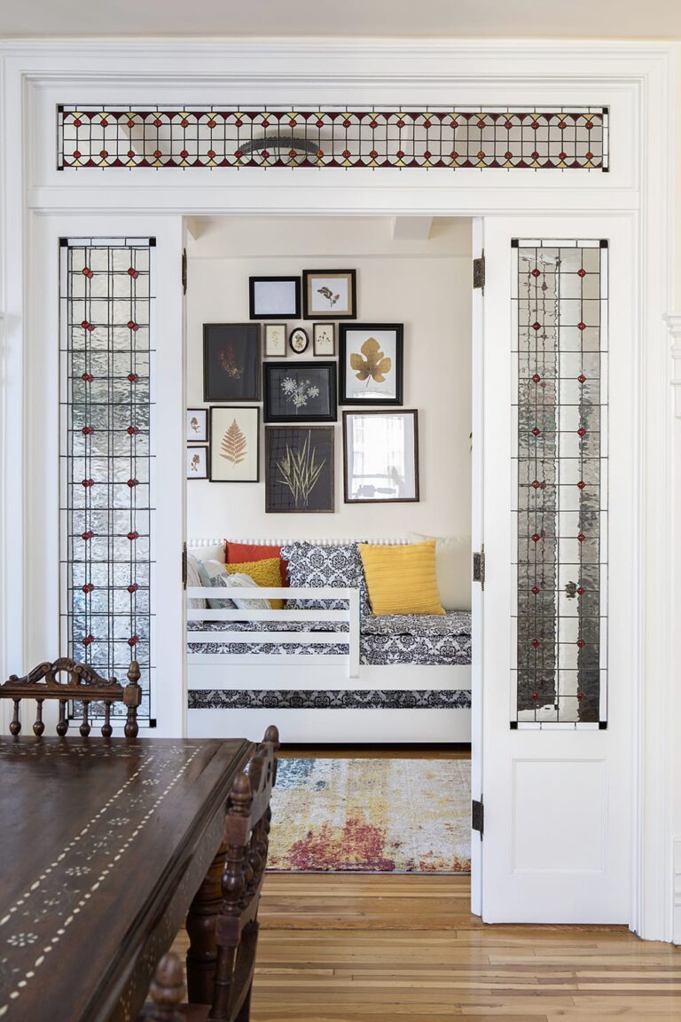 Window Wonders: All You Need To Know About Transom Windows - Curbly