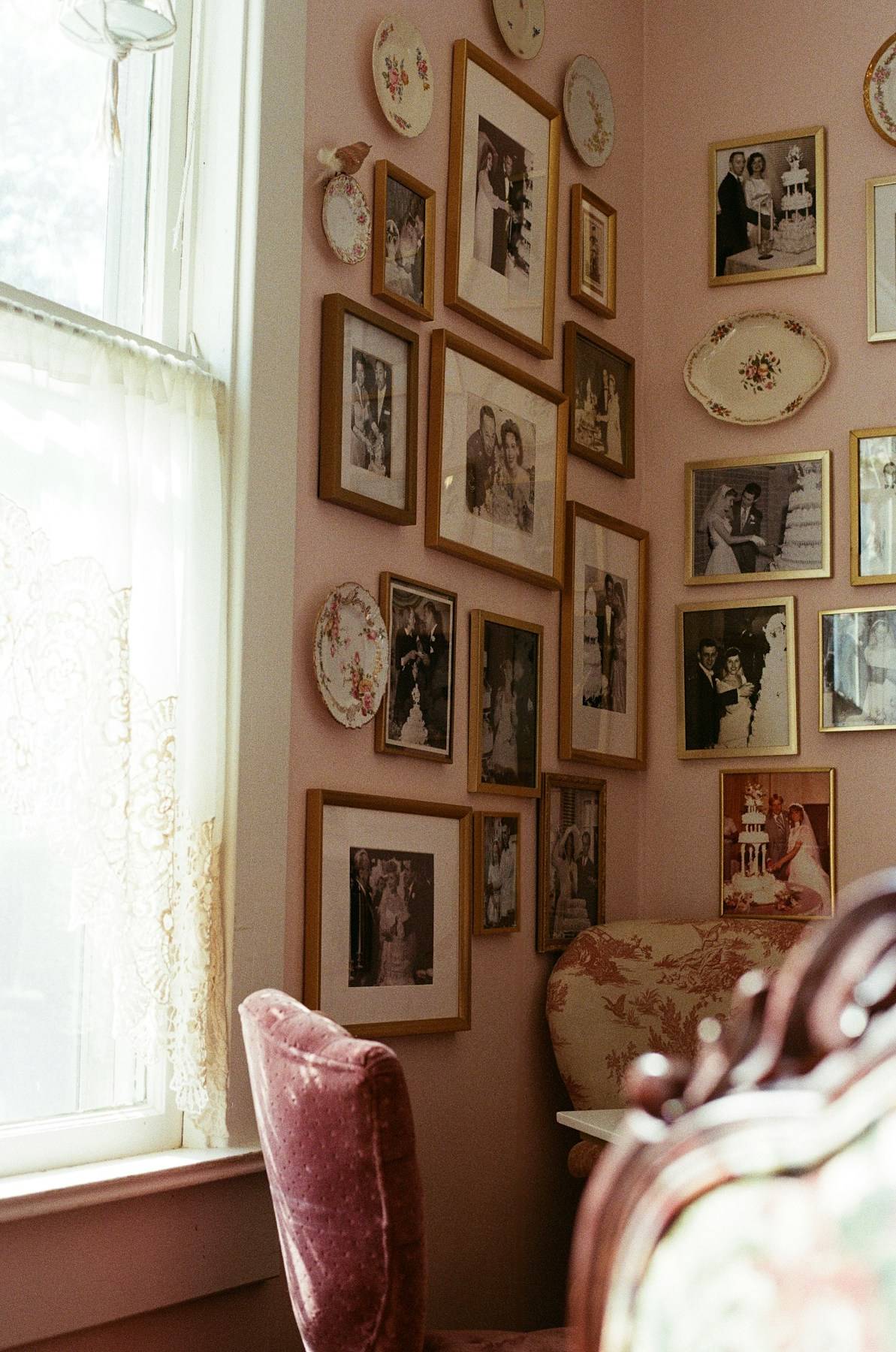 The Ultimate Guide to Command Strips: Creative Ways to Hang Art Without ...